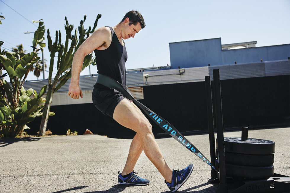 How To Rethink Your Leg Day To Help Beat Chronic Knee Pain - Men's ...